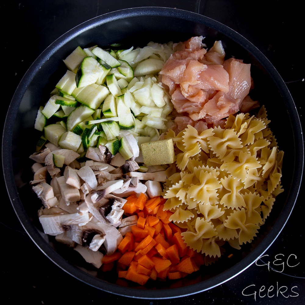One pot au Poulet, Pâtes et Légumes